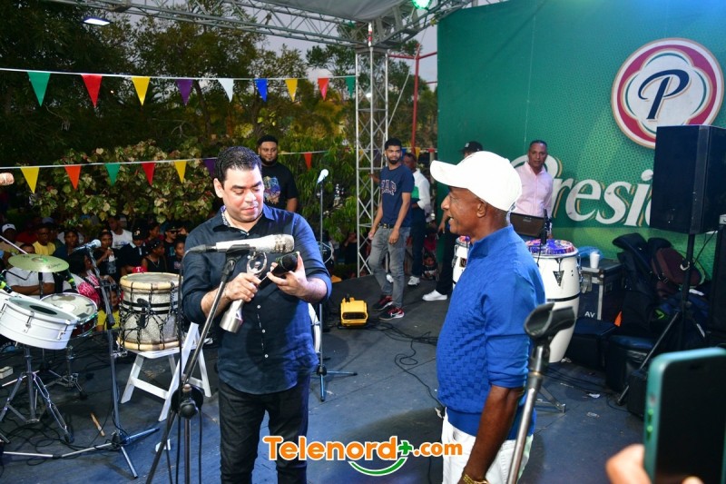 El Rubio del Acordeón con gran concierto en el cierre de las Fiestas ...